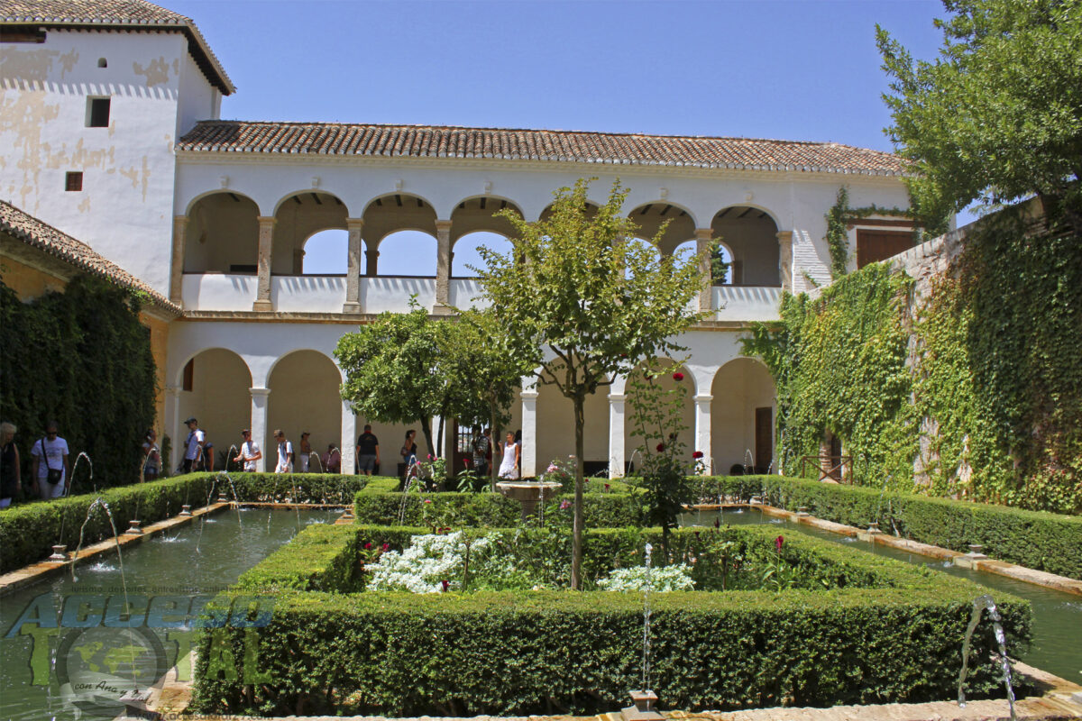 Granada, Spain - Wanderer Yoss